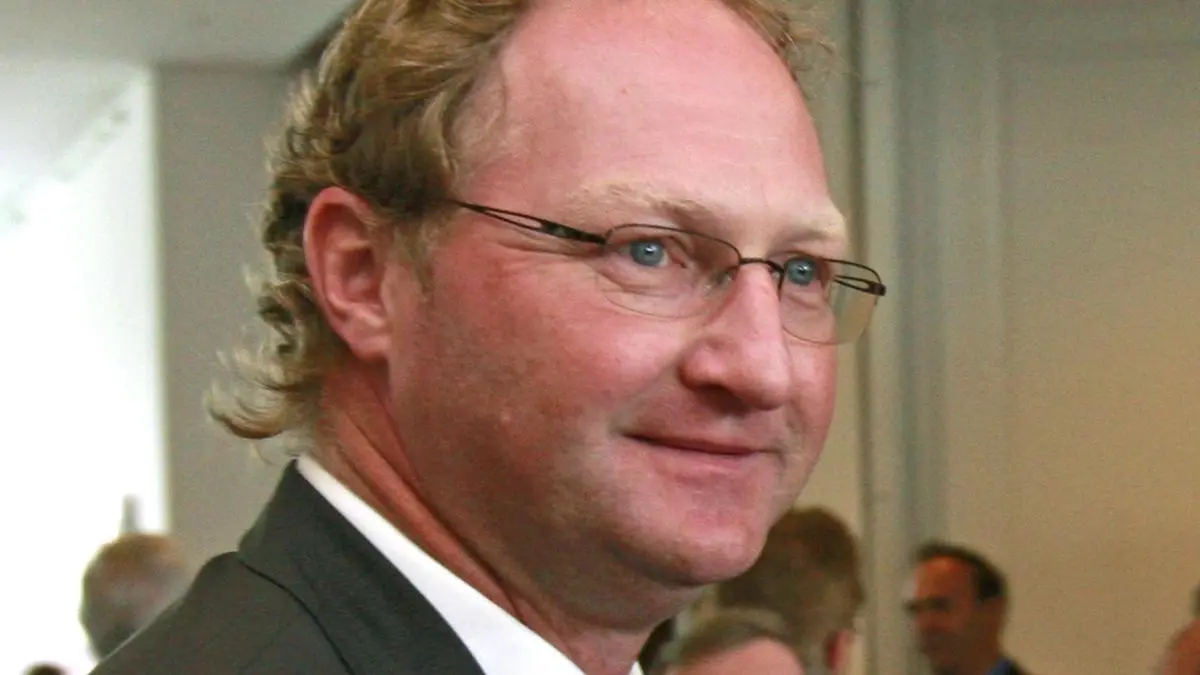 Landesregierung: Erneuter Mitarbeiterwechsel überrascht